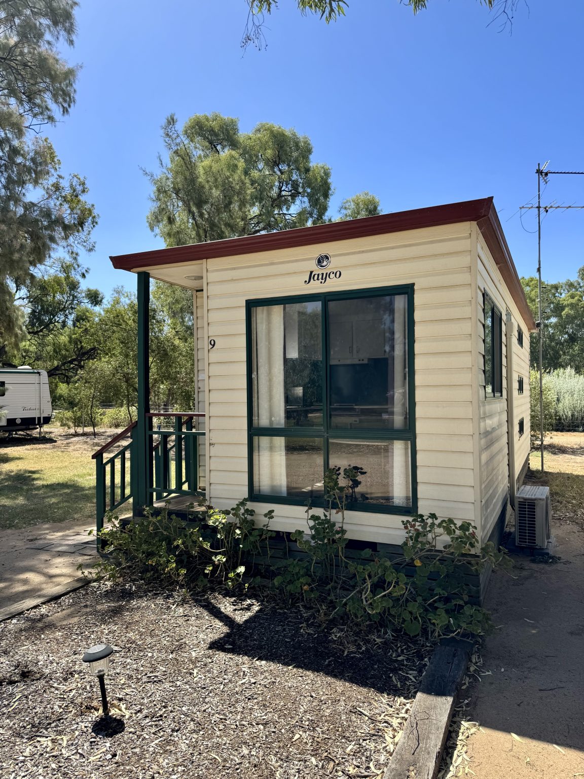 Accommodation – Hay Caravan Park